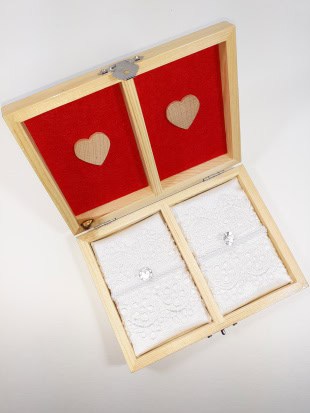 Wedding wooden ring box - Party By Imagination